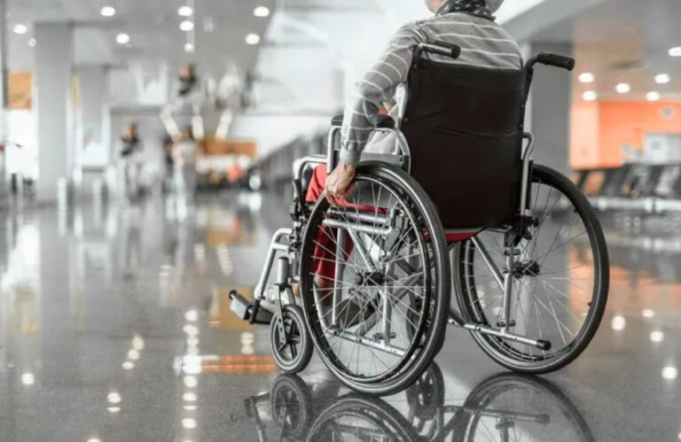 Guide To Get Wheelchair Assistance With American Airlines